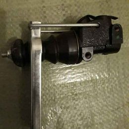 ALS Carspares - Nissan Np200 brake equalizer